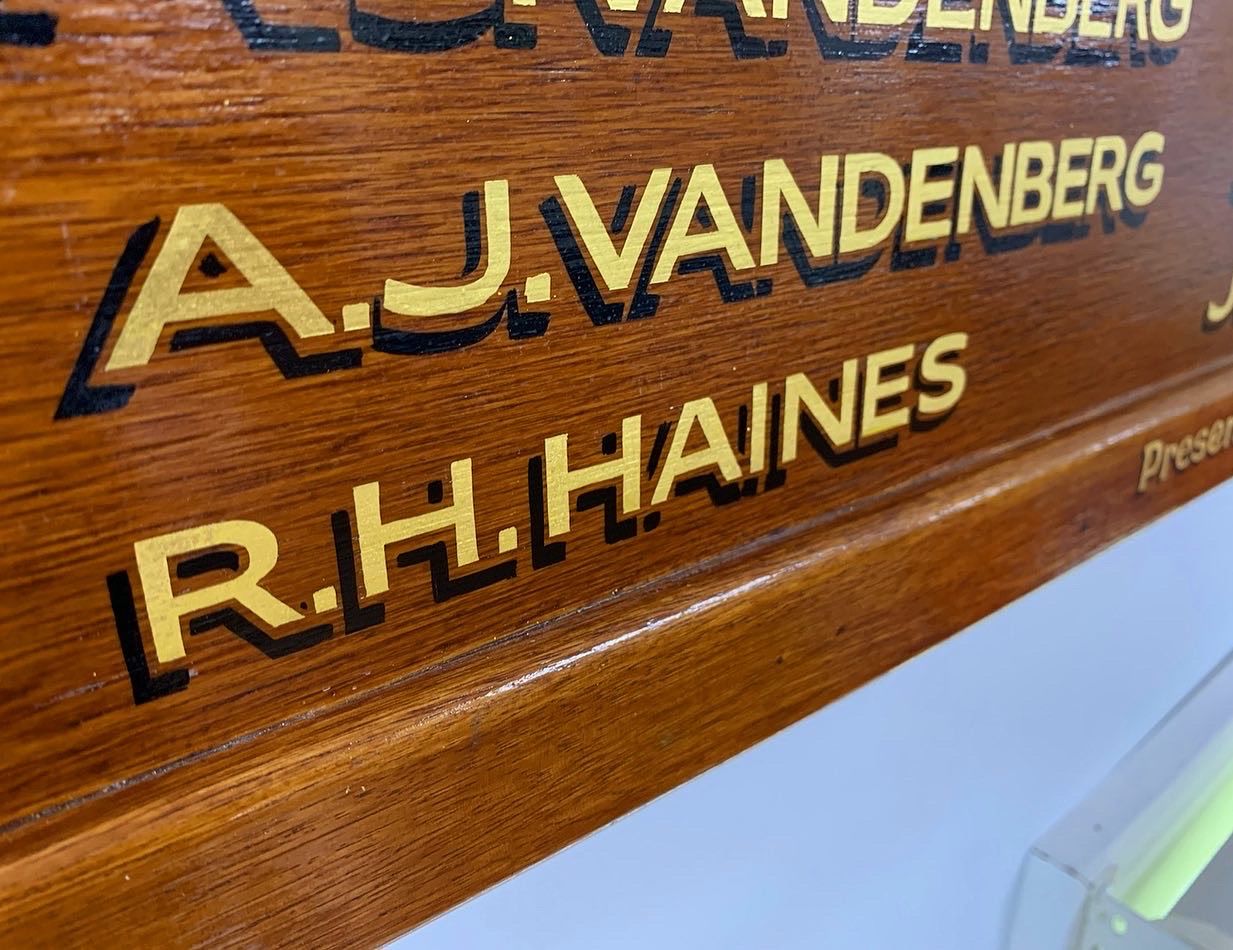 Gold Leaf Lettering | Nick the Signwriter